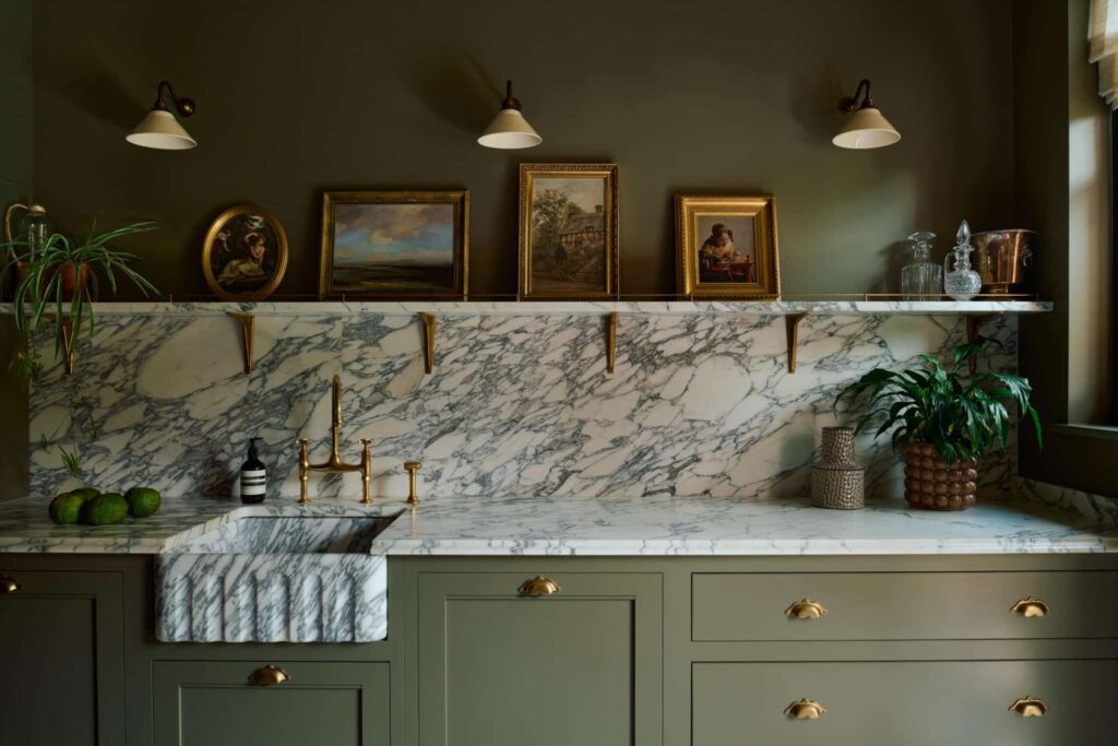 In Good Taste: Bespoke English deVOL Kitchens - Design Chic