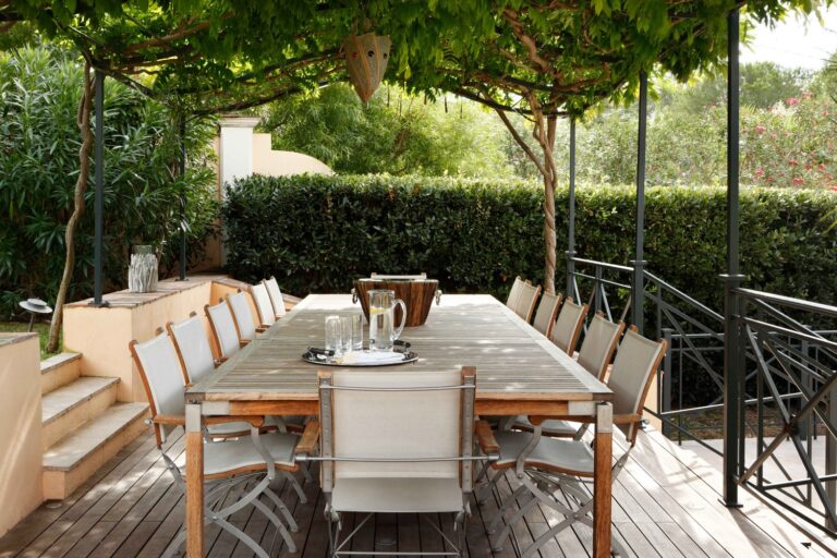 Creating a Cozy and Luxurious Home with HÁM Interiors - Design Chic