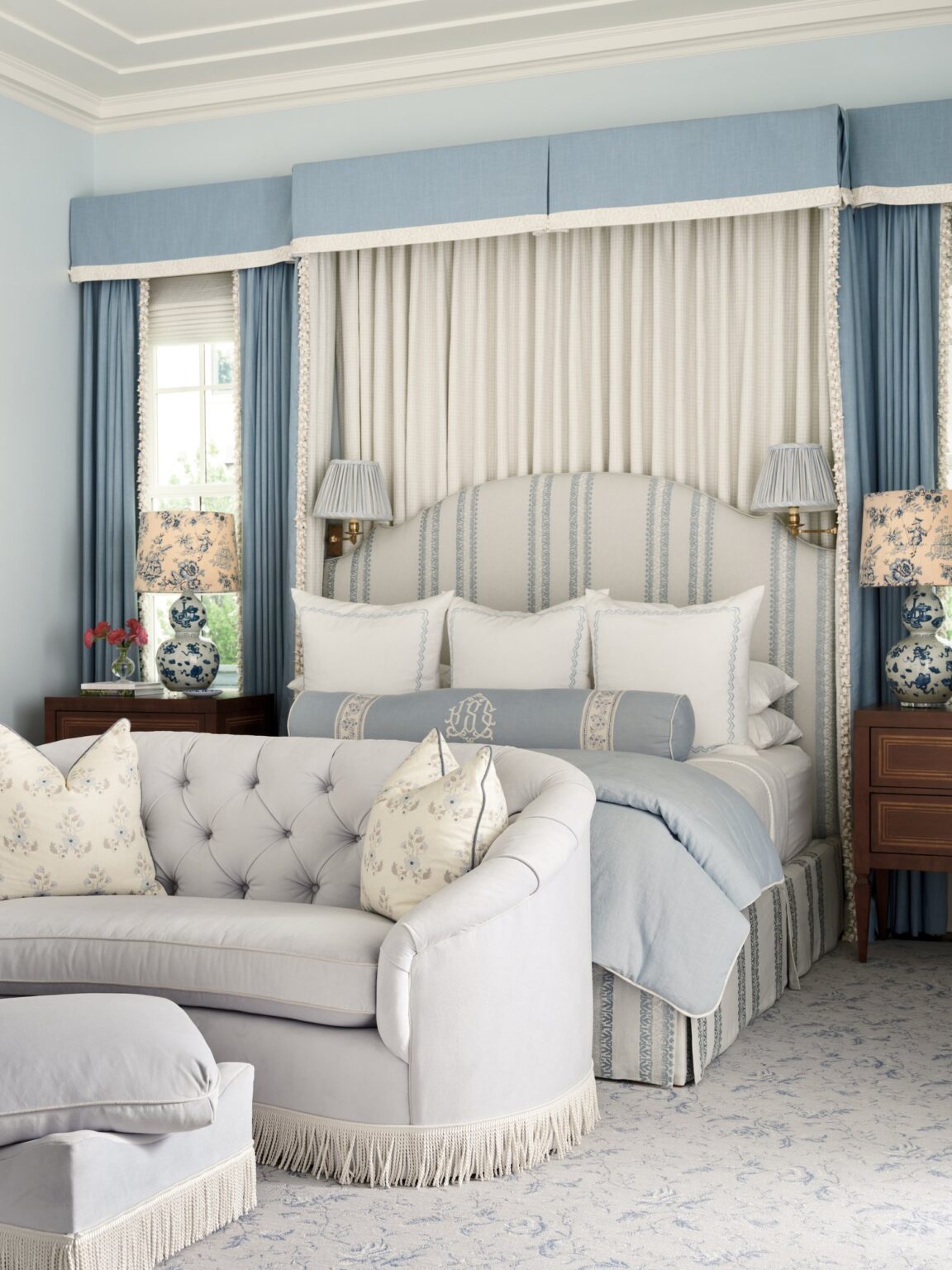 Explore the Breathtaking Home Details of Jenkins Interiors Design ...