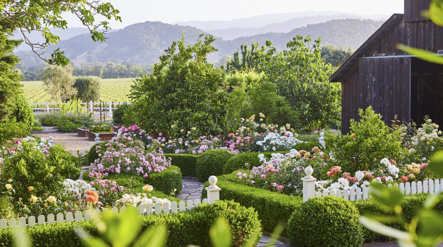 The Stunning Interiors of Peter Dunham - Design Chic